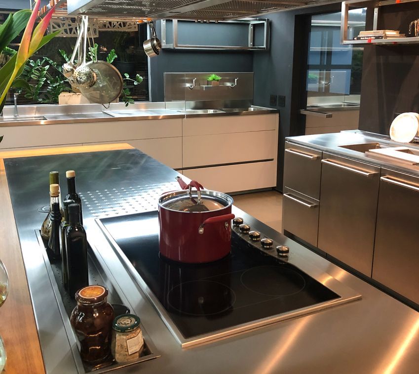 Uma peça sob medida, pensada para o seu espaço, exclusiva para o seu jeito.