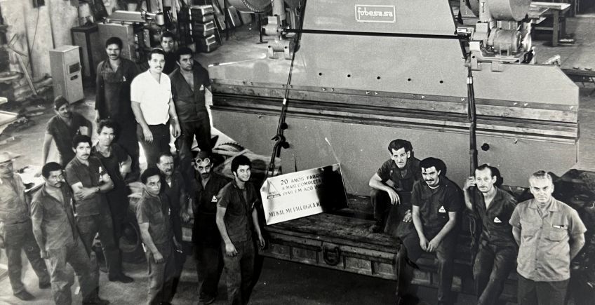 Em 1981 a Mekal deu início ao projeto de expansão comercial ...